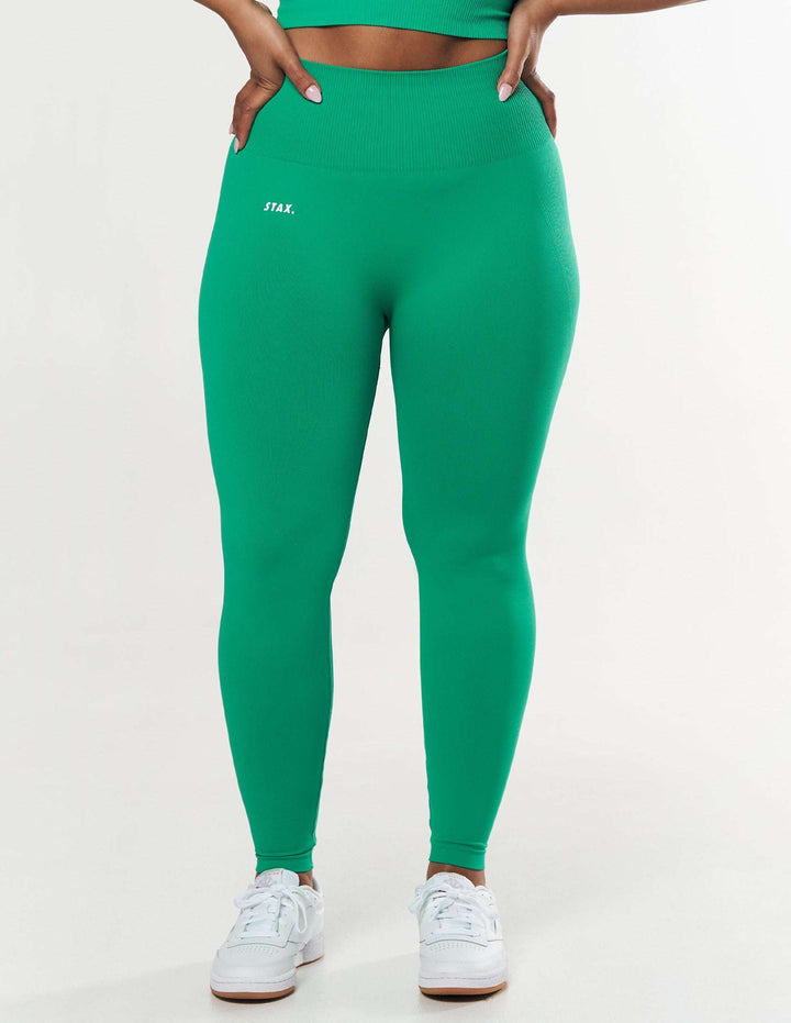 STAX. Premium Seamless Summer